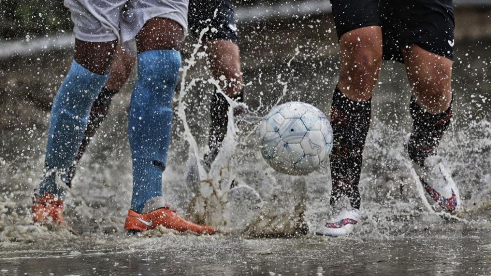 La cancha inundada – El Otro libro